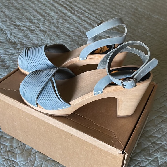 Swedish Hasbeens | Shoes | Swedish Hasbeens Sandals Size 38 Blue ...